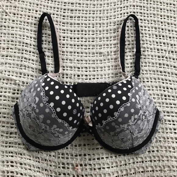 Victoria's Secret | Intimates & Sleepwear | Victorias Secret 32d ...